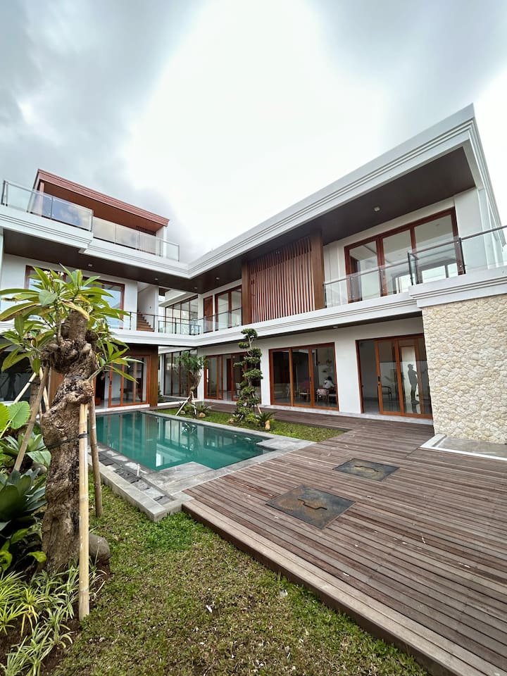 Luxury Home With Beautiful Views - Bali