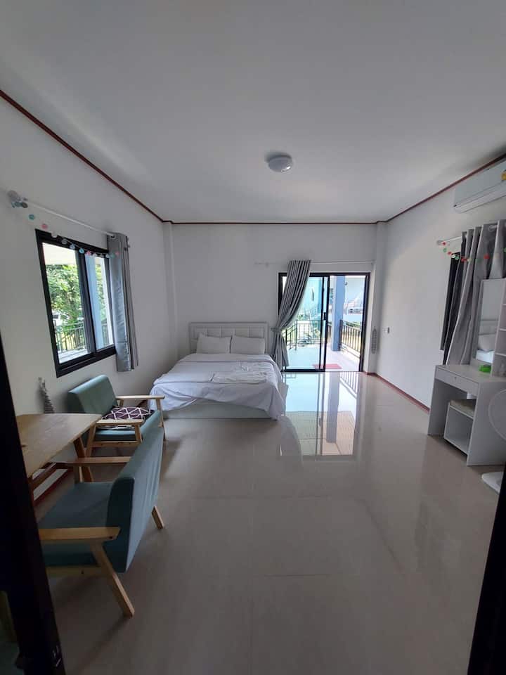 5 Mins From Zen Beach | Full Kitchen, Hammock - Ko Pha-ngan