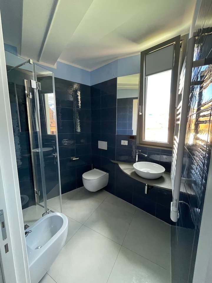 King Room Deluxe In Indaco - Follonica