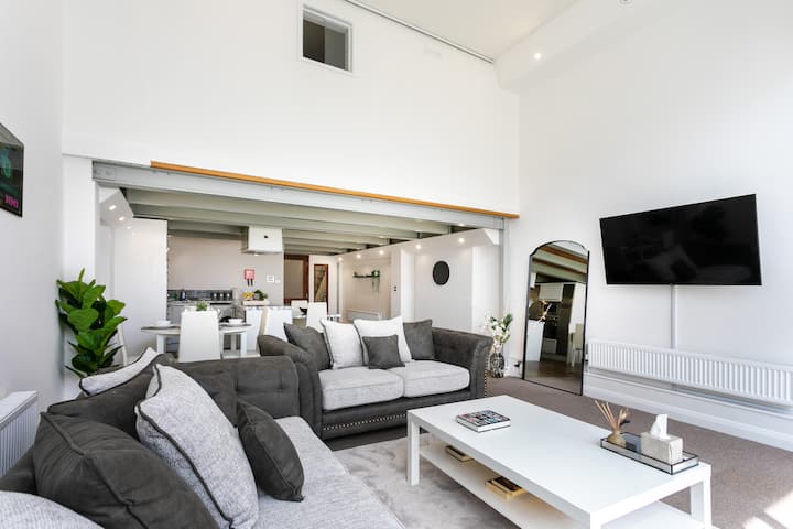 City Stay • 3 Ensuites • Sunterrace • Free Parking - Nottingham