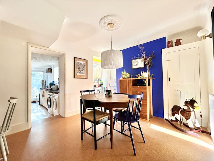 Bright & Colorful In Margate - Margate