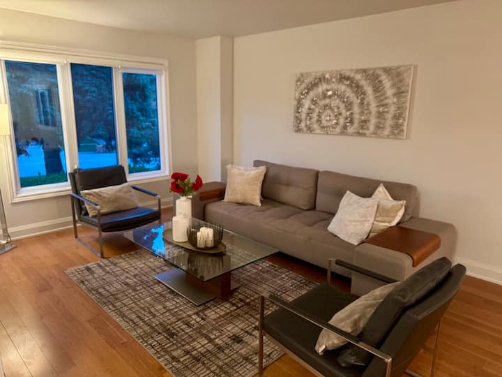 Relax & Unwind: 4-bedrooms House - Aurora