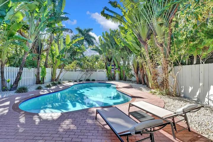 Beach House 5 Br With Heated Pool, 5-min To Ocean - Hollywood, FL