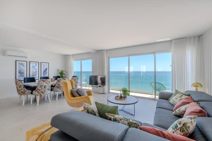 Unique Villla Facing The Sea - Albufeira