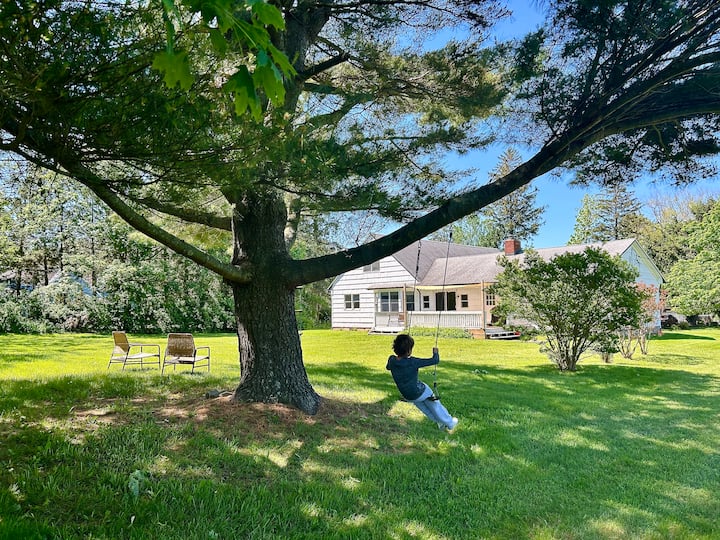 Family-friendly Scandi Retreat - Palmer Vineyards, Riverhead