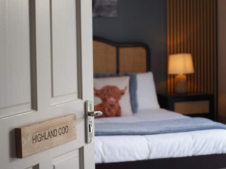 The Highland Coo Room With King Bed & En-suite - Beauly