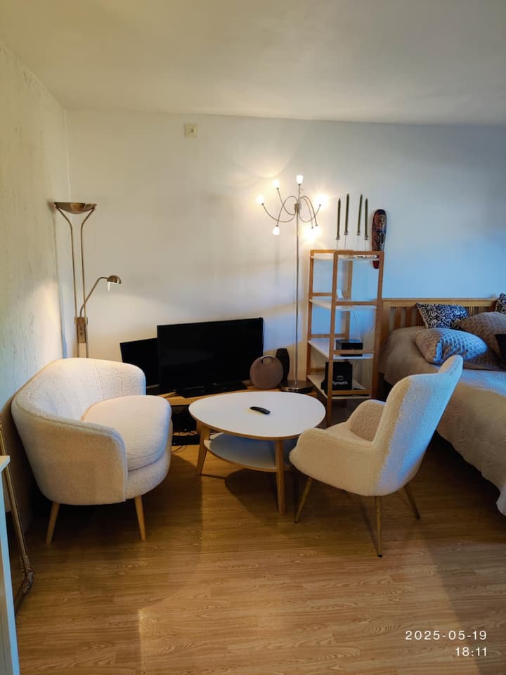 Charmig Etta I Visby - Visby