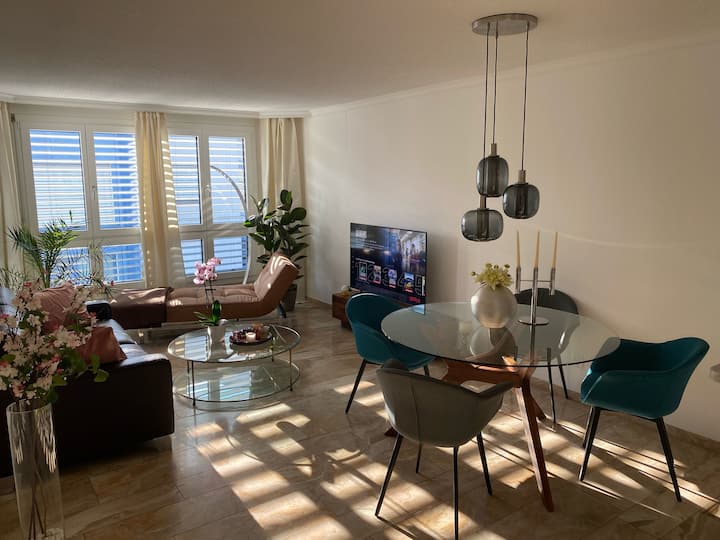 Bijou: Toplage | 2,5z. 65m² | Edel | Terrasse | Pp - Kanton Zug