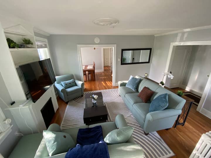 Old Soul On Woodward - Newly Updated - Berkley, MI