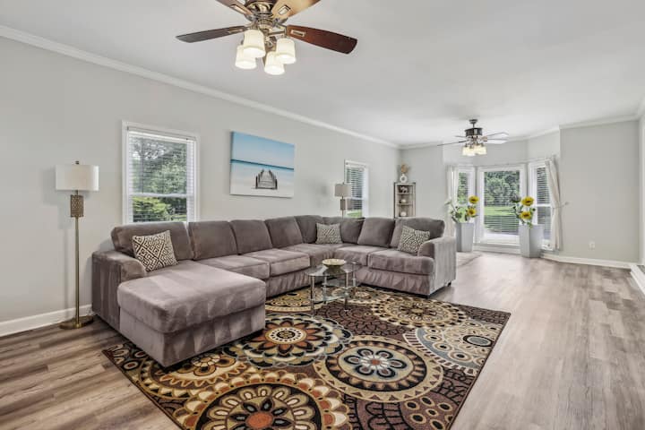 Elegant Home Close To The Forum - Duluth, GA