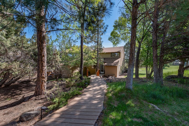 Updated, Private Eagle Crest Townhome, $2700/month - Redmond, OR