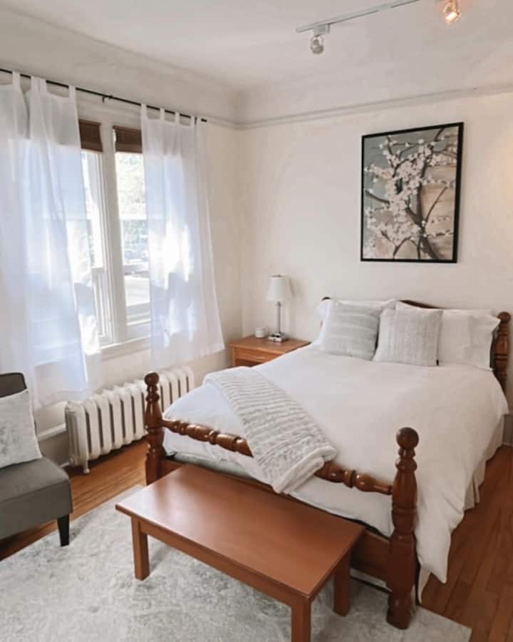 Stirling House Bed & Breakfast - Kelowna