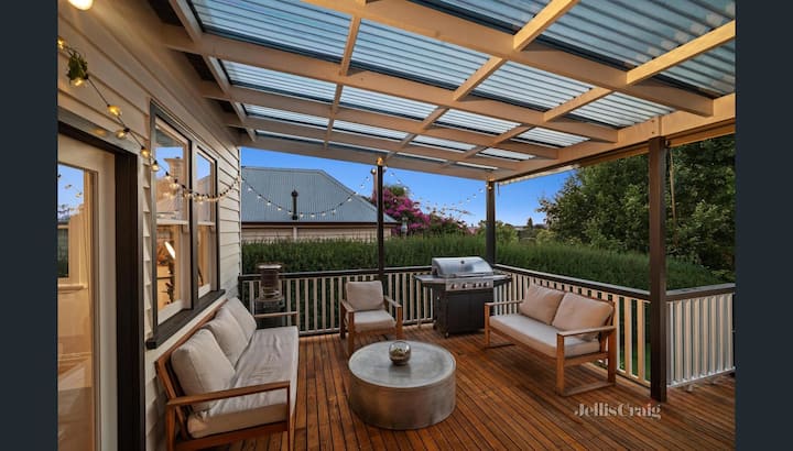 Entire Family Home In Black Hill - Ballarat