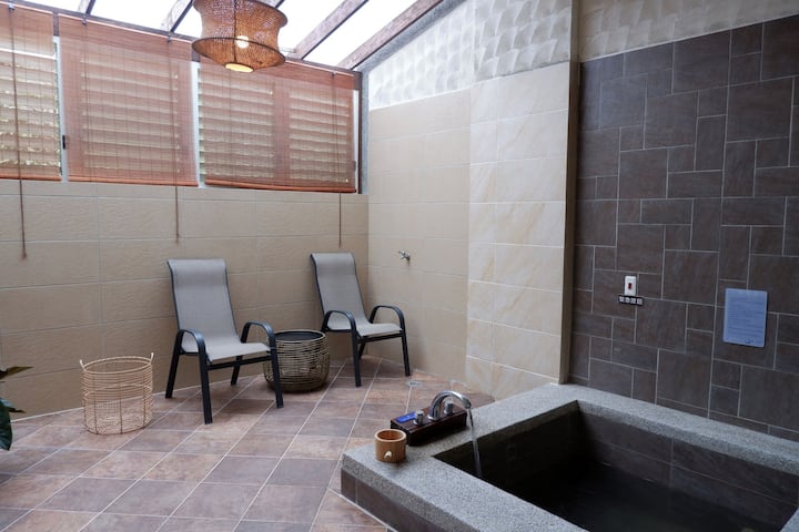 尖石|新月塢溫泉|可愛動物區-標準雙人房 - 大溪區