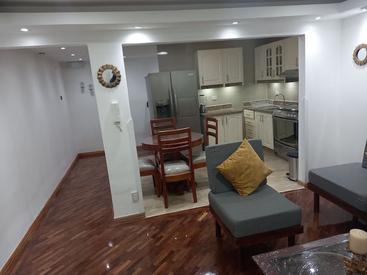 Apartamento 3 Dormitorios Quito - Quito