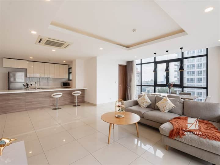 Spacious 3br Serviced Apt - Pp-pool/gym - Phnom Penh