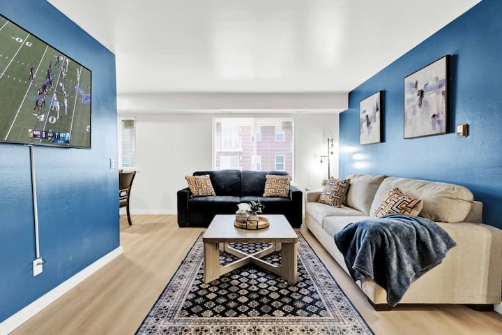The Stylish Farmington Nest | Modern Vibes - UCI, Farmington Hills