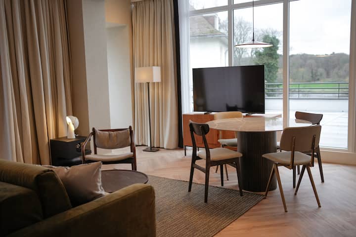 Apartment With Lake View - The Hague
