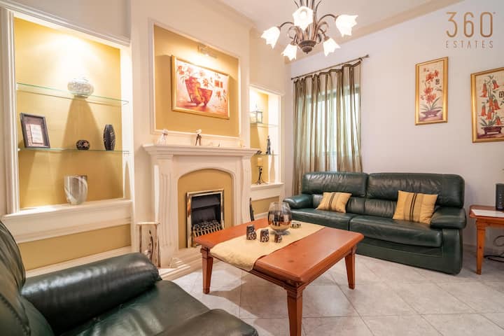 Spacious 3br Maisonette With Terrace In Marsascala - Malta