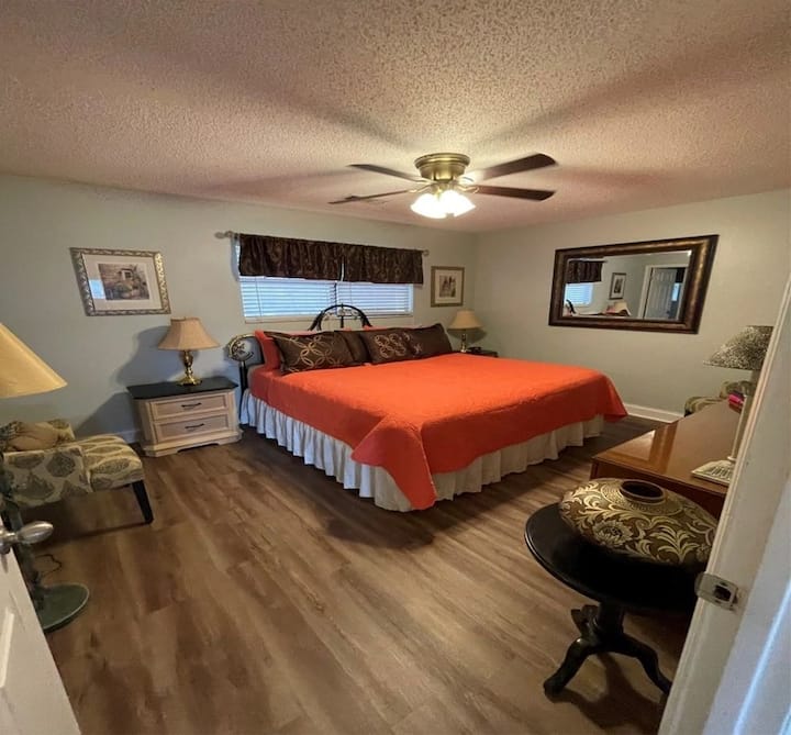 553a) Large 3 Bedroom/walk To The Beach! - Fernandina Beach, FL