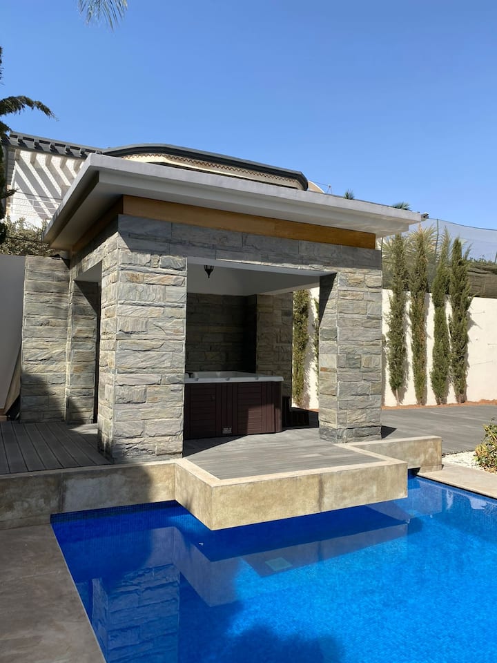 Wonderful 6 Bdrms Villa & Pool Mh63040 - Agadir