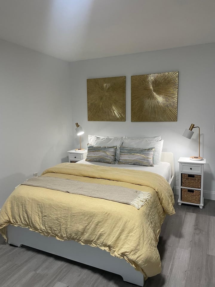 Tropical Haven Pool 2block To Beach - Miami Beach, FL