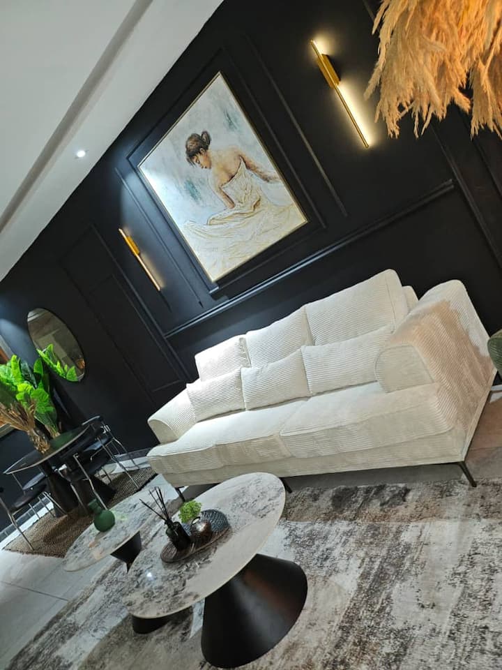 Appartement De 4 Pièces à Angré - Abidjan