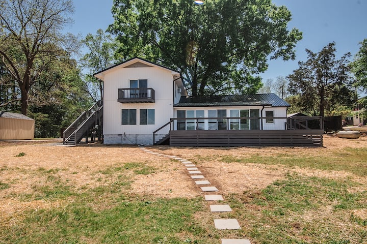 Goose House On Lake Tillery - Lake Tillery, NC