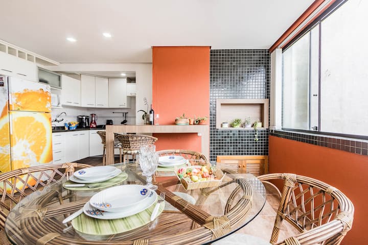 Próximo Ao Parque Harmonia E Orla, C/garagem - Porto Alegre