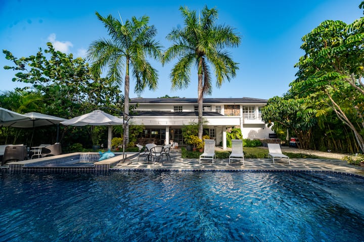 Premium Mansion In Punta Cana Village - Punta Cana