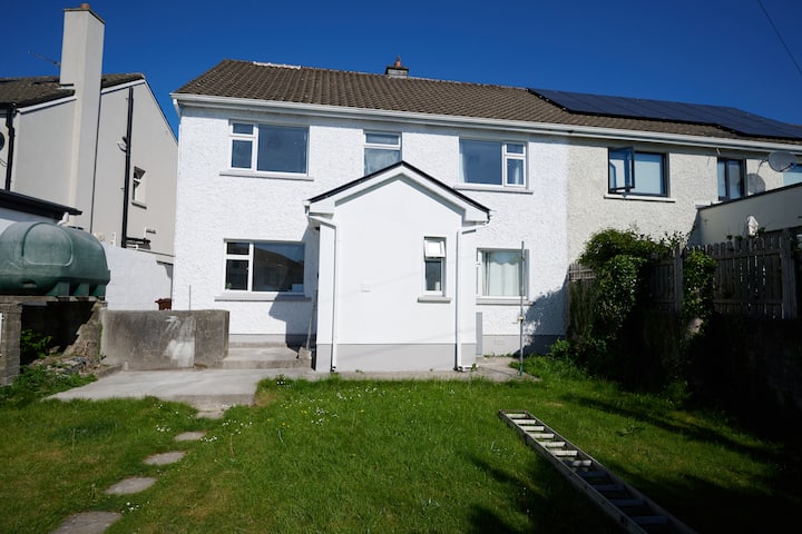 Bright And Central Home - Ireland