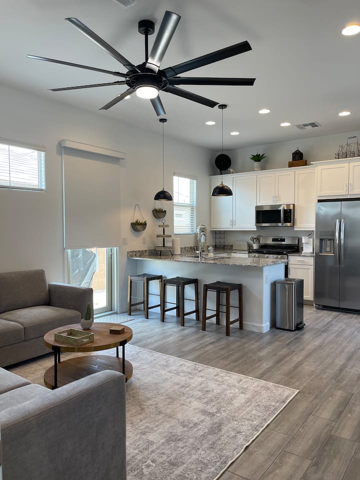 New 1 Bedroom Home - 巴克艾