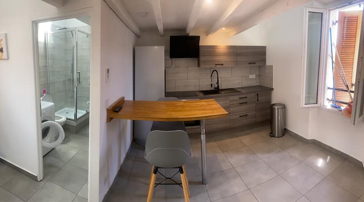 Loue T1 Bis - Saint-Mandrier-sur-Mer