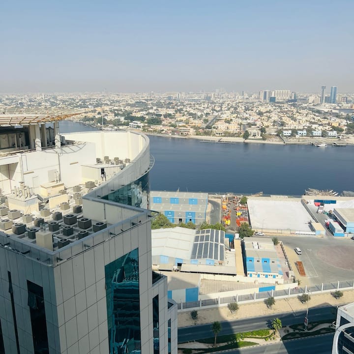 شقة غرقة و صالة باطلالة عالخور - Ajman