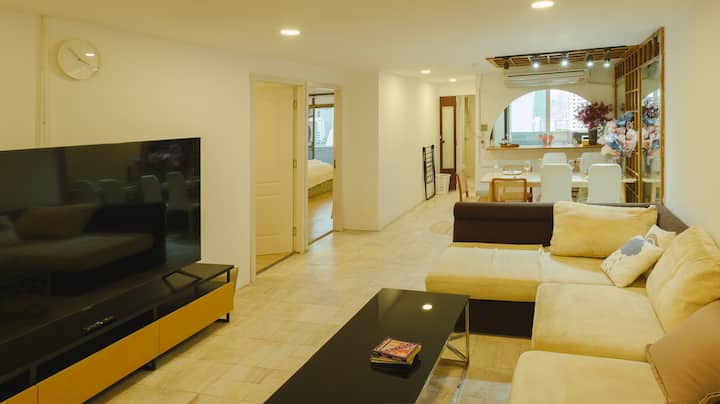Big Unit For 8 People, City Center Silom - Bangkok