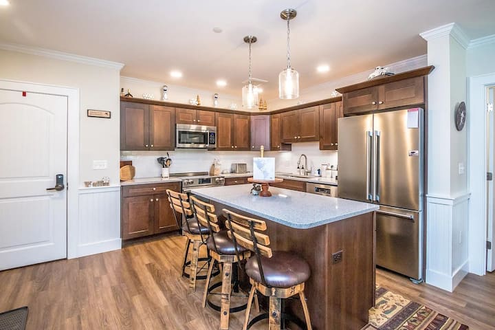 1st Floor Cranmore Condo - North Conway, NH