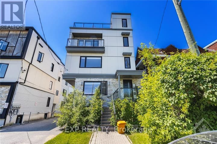 Modern Apt 3br In Downtown W/parking -