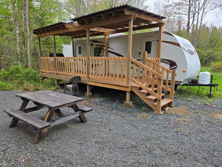 Family Rv By The Pond - Lunenburg