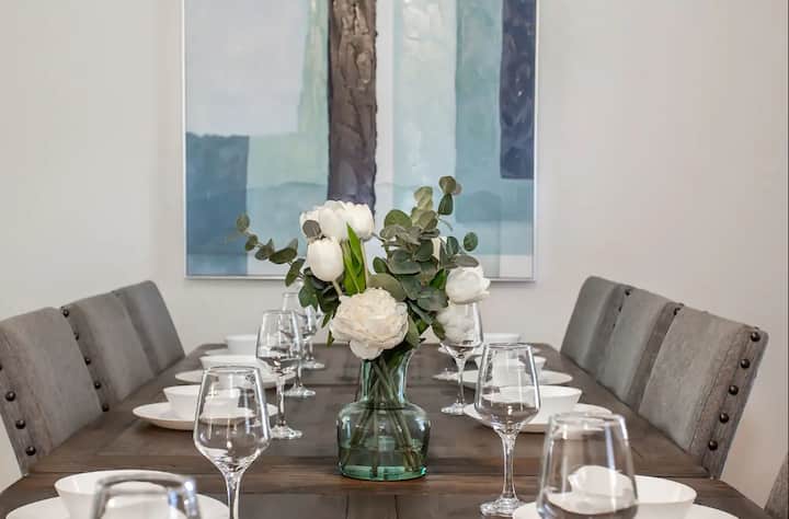 New Stylish Stay In  Britain Road - Irving