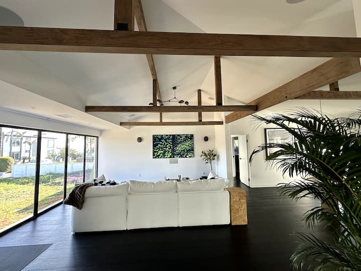 Super Modern Coastal Dream - Encinitas, CA