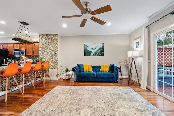 Fairfax 3br Townhome Backing To Golf Course - Fairfax