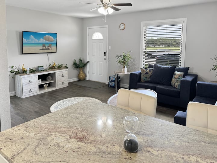 3br Retreat Near Downtown Dallas - Sunnyvale, TX