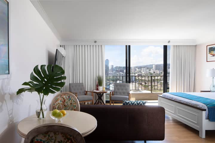 Aloha Royal Garden Studio | Pool + Great Amenities - Honolulu, HI