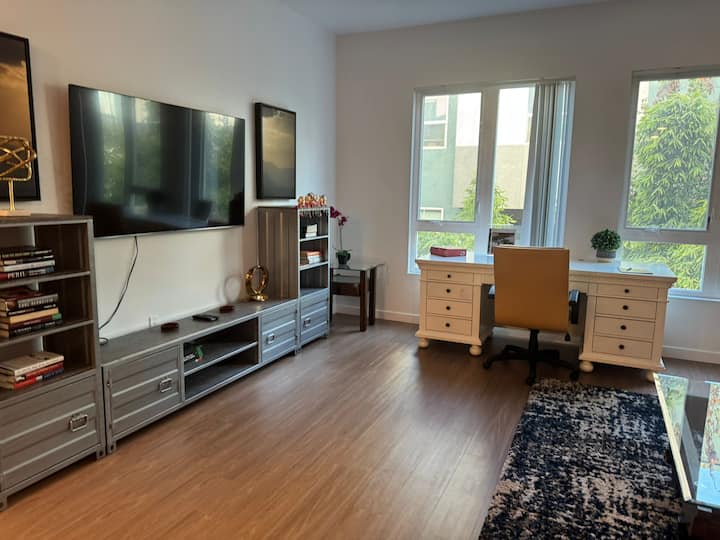 Stylish 2br King Apartment On Hewitt - Los Angeles, CA