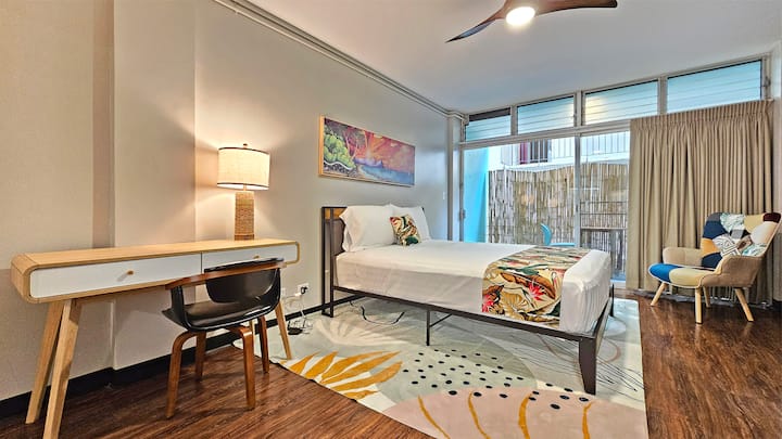 203 Surftide | Beachy Vibe—urban Waikiki+1parking - Honolulu, HI