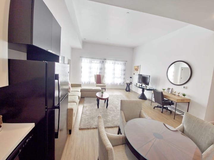 Lovely 2br Penthouse On Hewitt - Los Angeles, CA