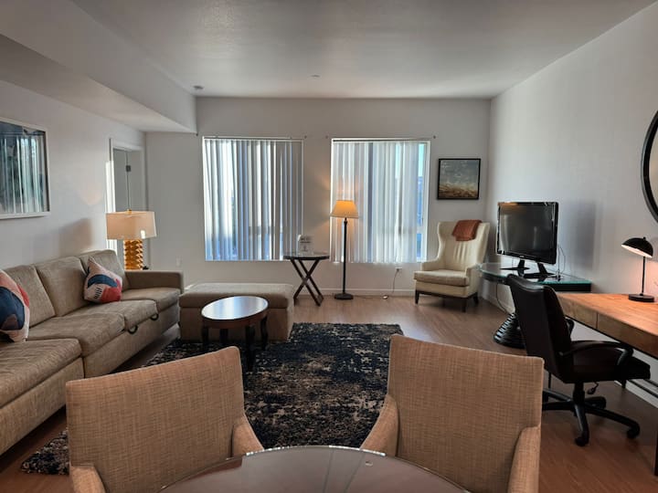 Deluxe 2br Apartment On Hewitt - Los Angeles, CA