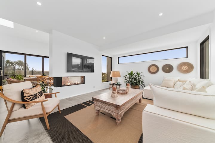 Fairhills Sundrenched Living In Rye - Rye