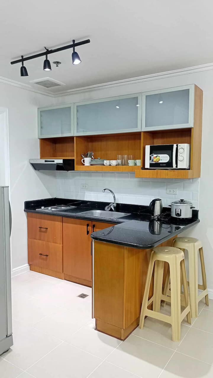 1br Antel, City Escape In Makati - Manila