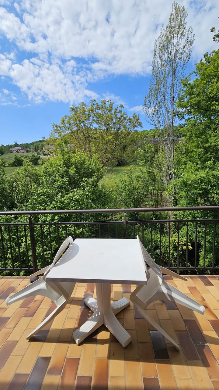 Gîte De Famille Au Coeur De Marcillac-vallon - Aveyron